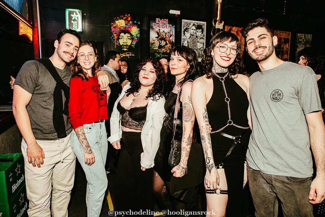 Hooligans Pub Rock, Bar e Restaurante | SPITFIRE + JESSICA ROSE + AC. DOUGLAS FERREIRA